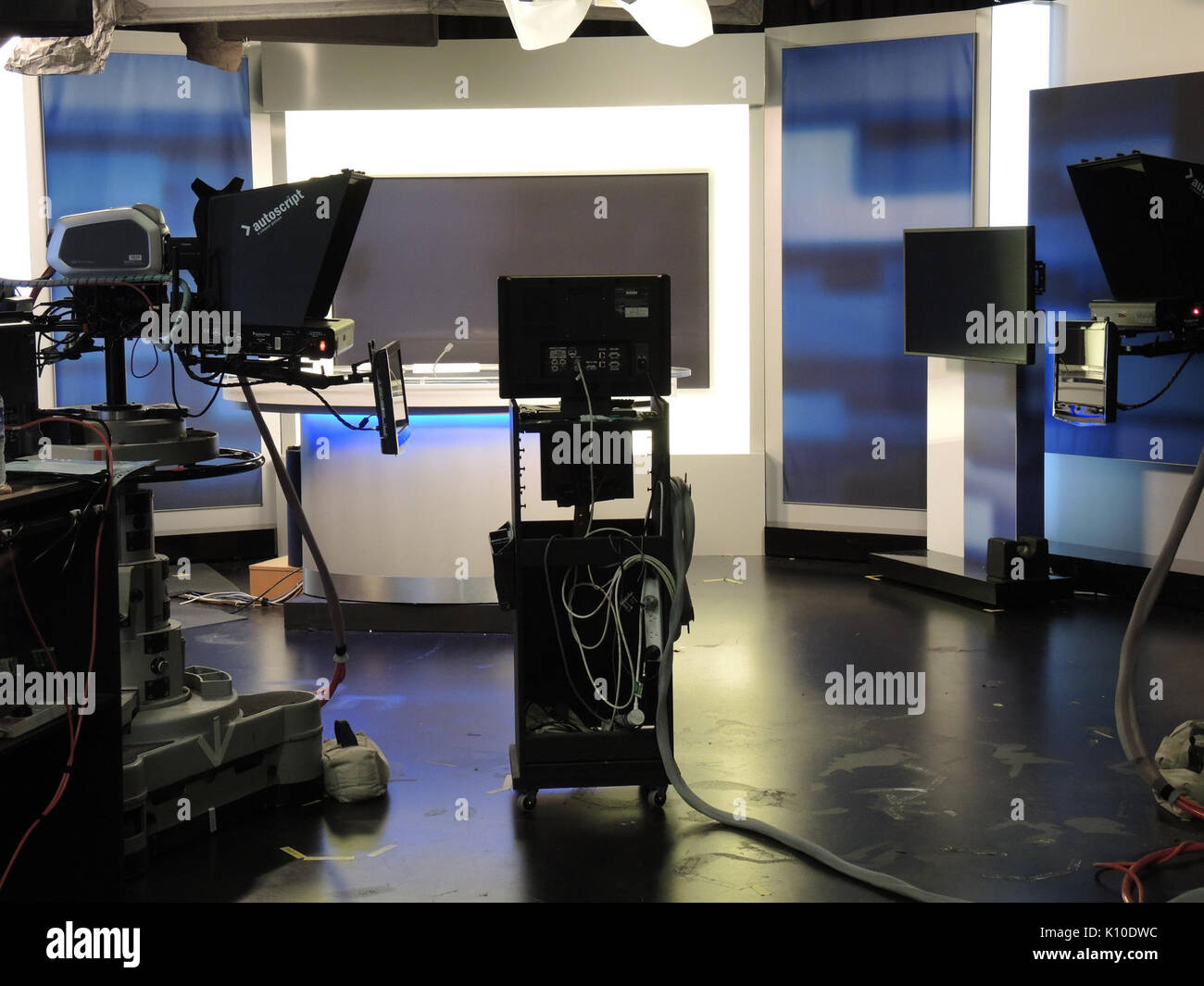 ABC Perth News studio (2) (E37@OpenHousePerth2014 Stock Photo - Alamy