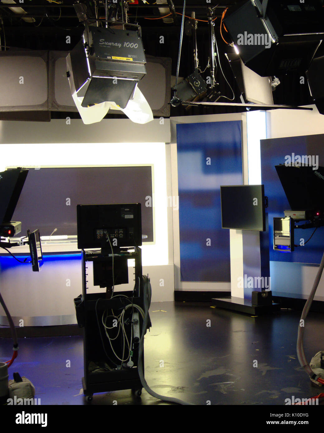 ABC Perth News studio (3) (E37@OpenHousePerth2014 Stock Photo - Alamy