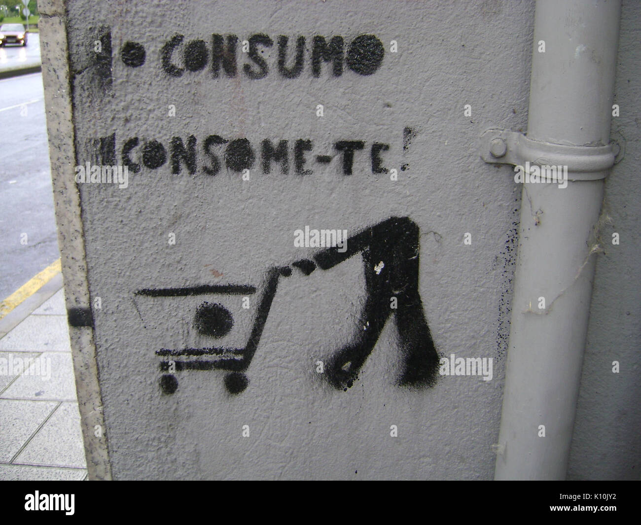 Anti consumerism hi-res stock photography and images - Alamy