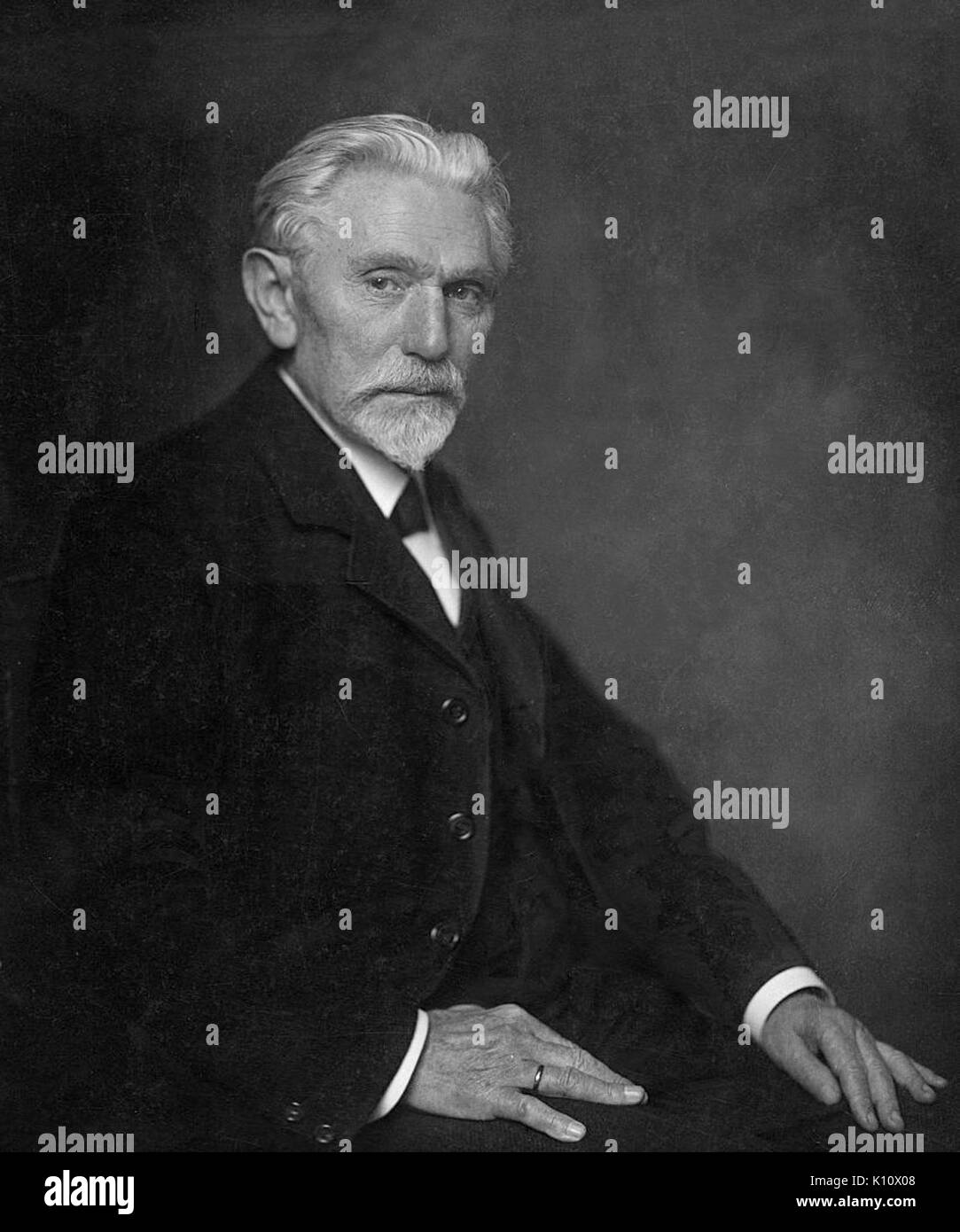 20th century bebel Black and White Stock Photos & Images - Alamy