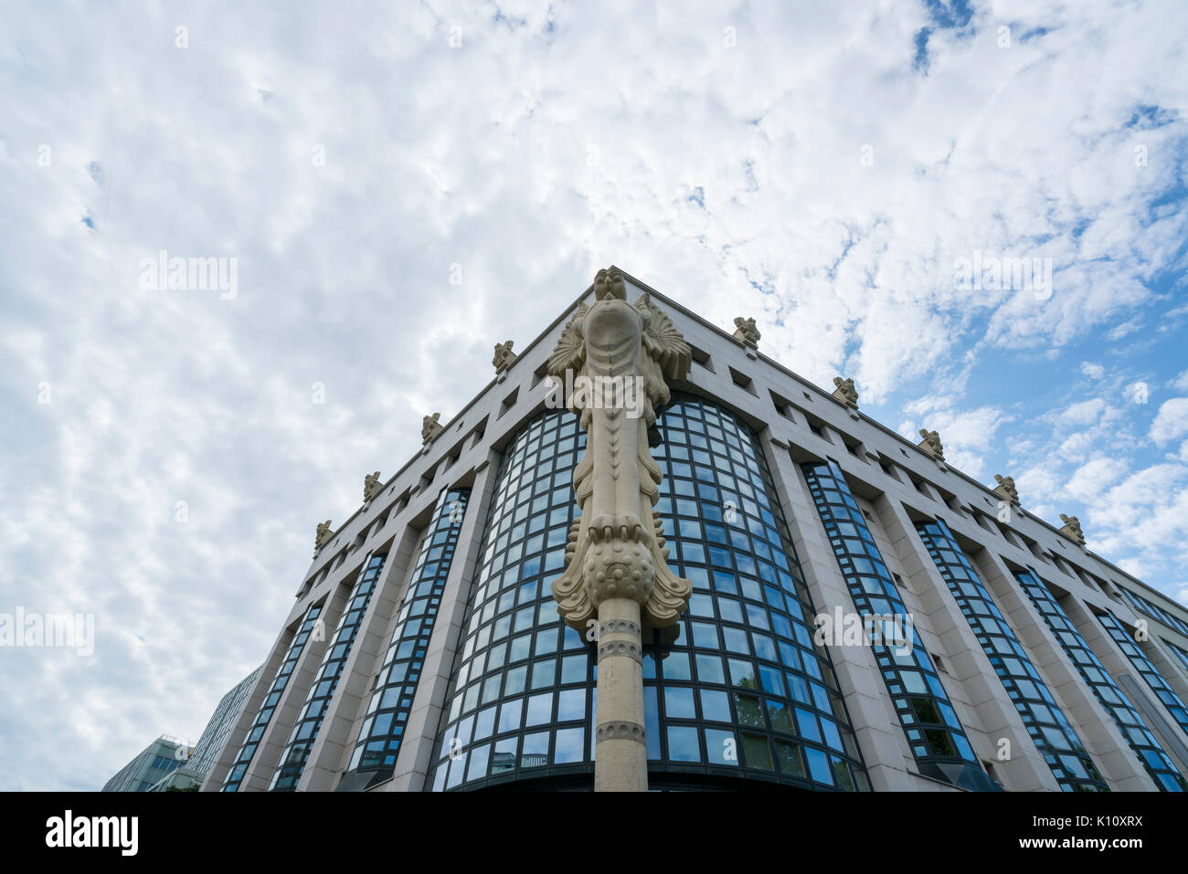 Technic architecture hi-res stock photography and images - Alamy