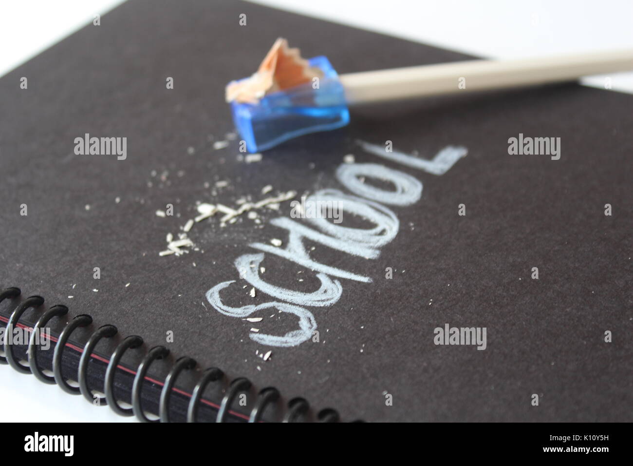 school pen notebook Stock Photo - Alamy