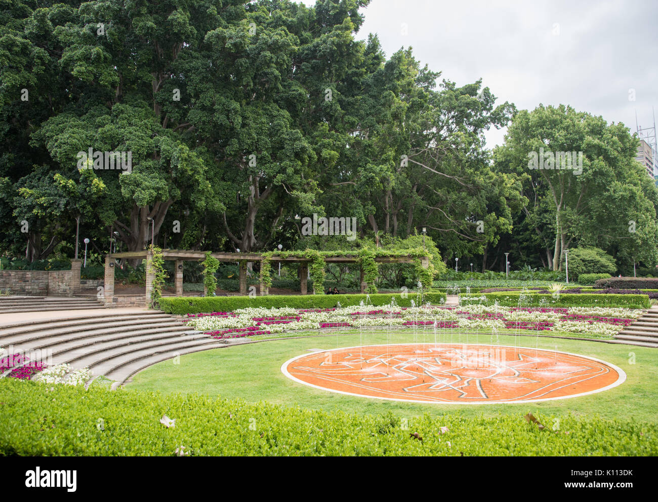 Sandringham memorial garden and fountain hi-res stock photography and ...