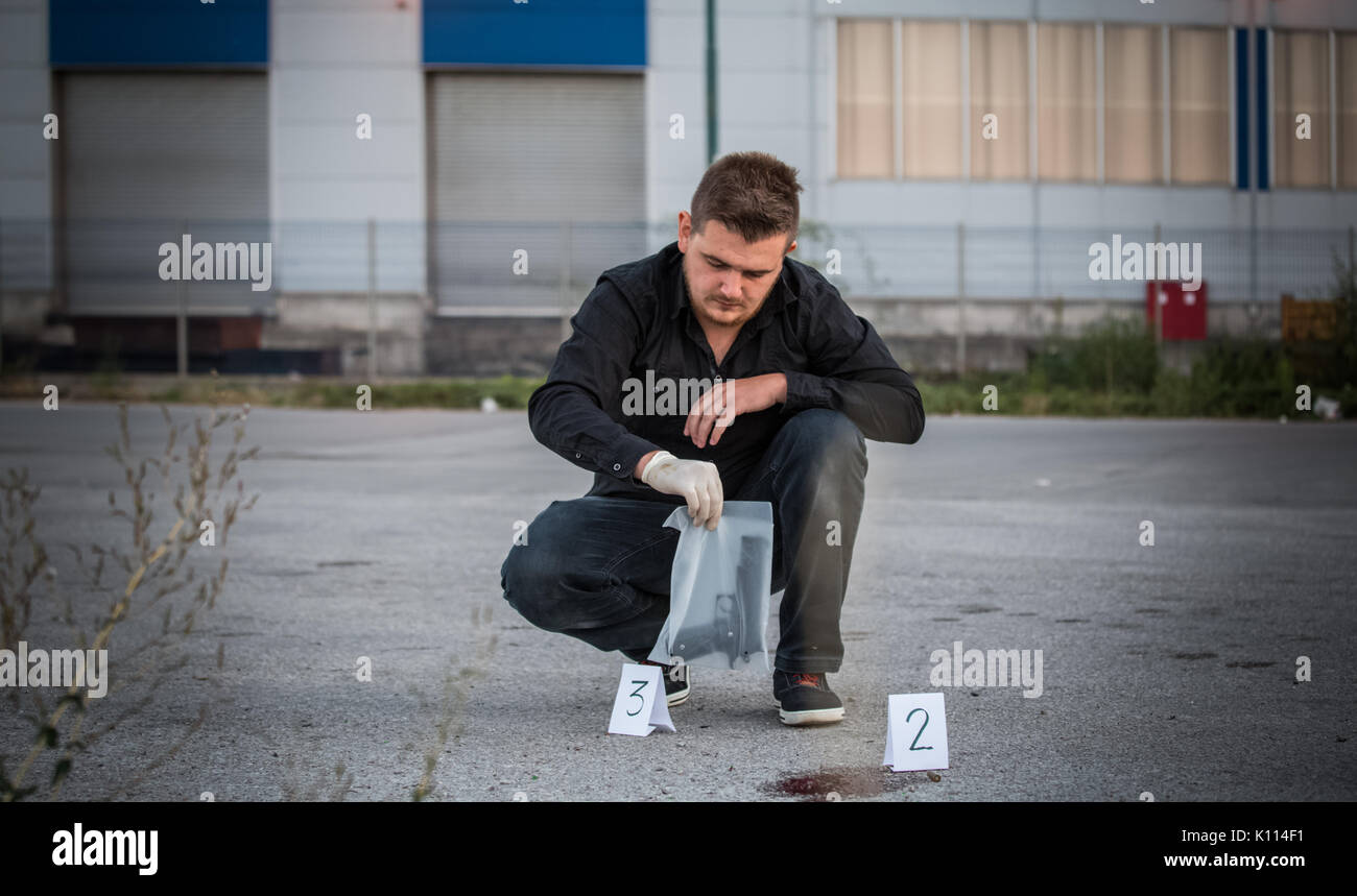 The crime scene, murder, investigation, police find rejected the gun ...