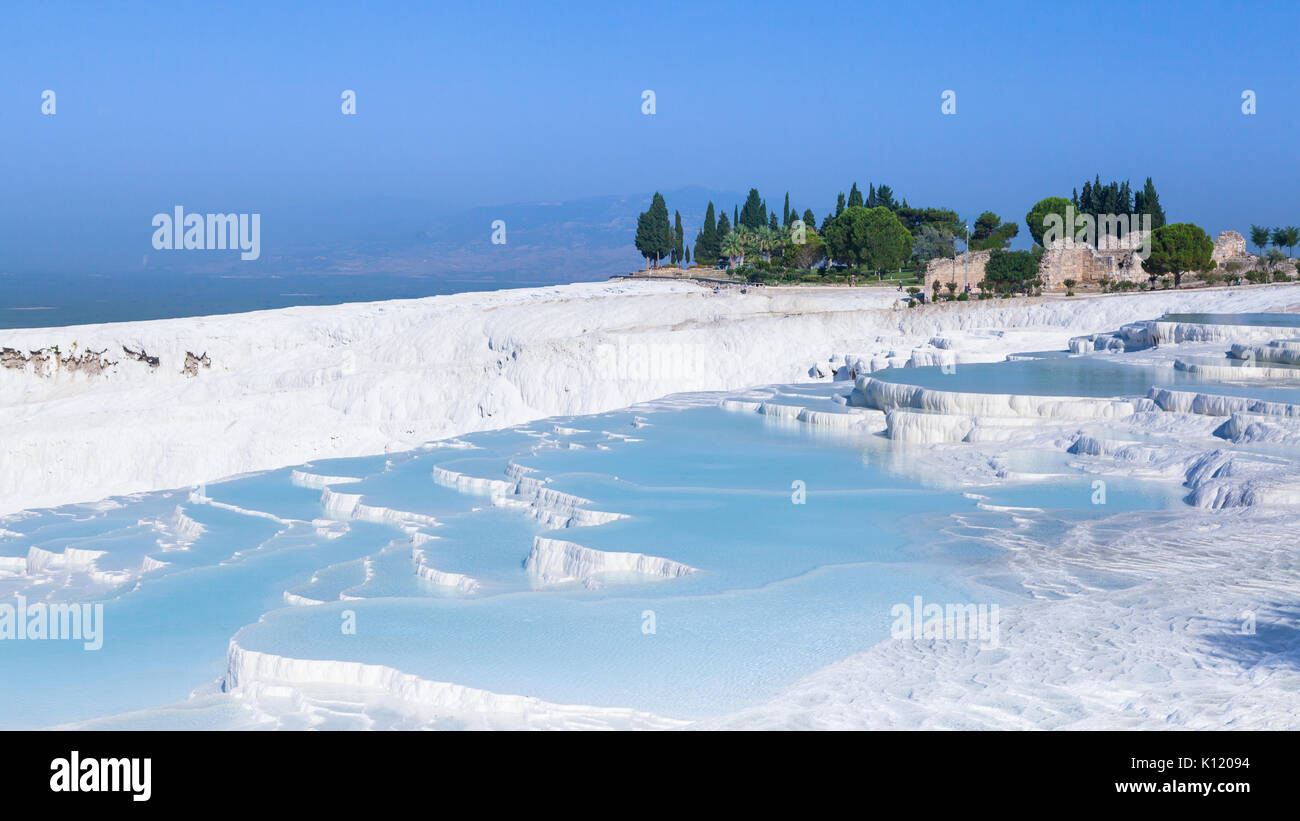 Travertine turkey hi-res stock photography and images - Alamy