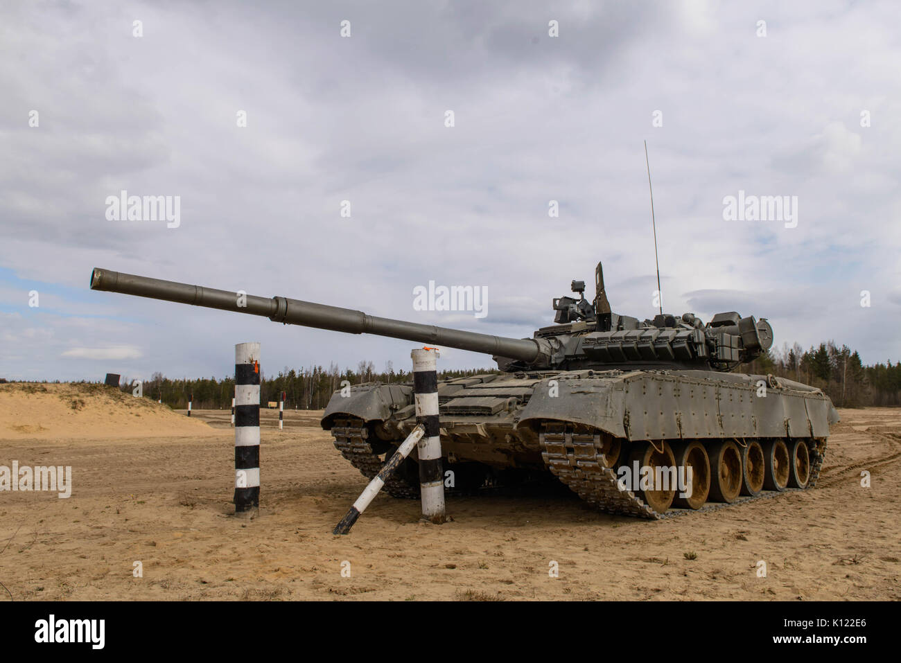 Russian T-72 tank at the military training ground Stock Photo - Alamy
