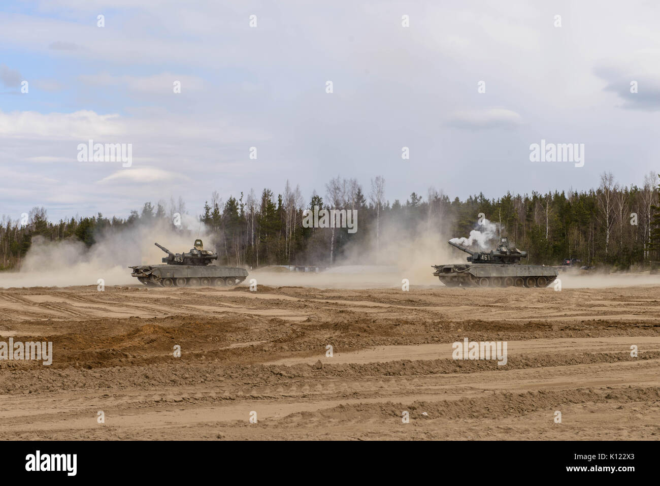 Russian T-72 tank at the military training ground Stock Photo - Alamy
