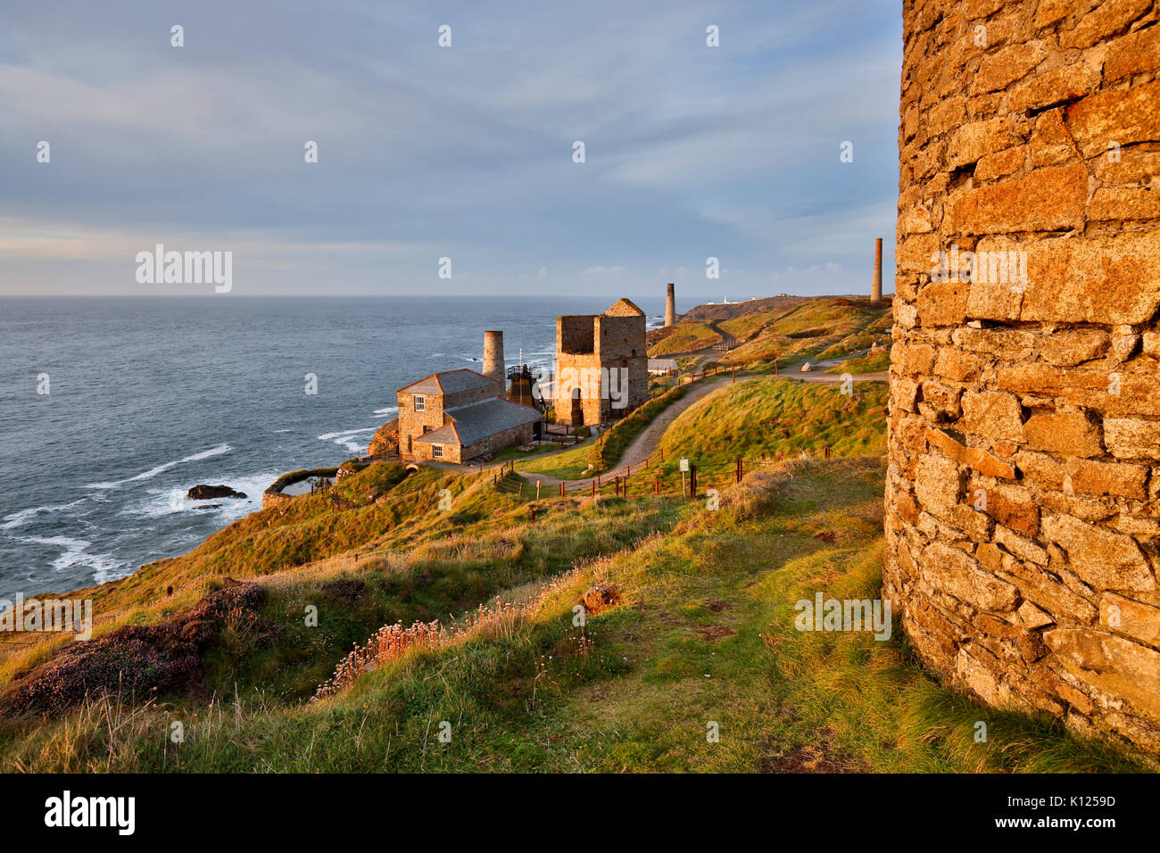 Old cornish engine house hi-res stock photography and images - Alamy