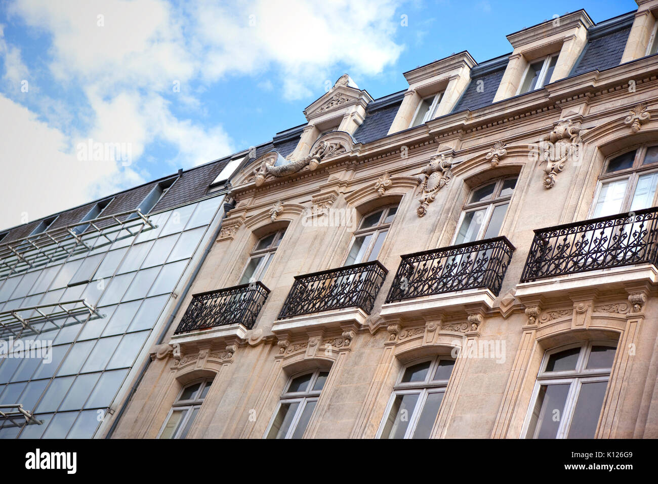 Classic and modern French architecture in Bordeaux Stock Photo - Alamy