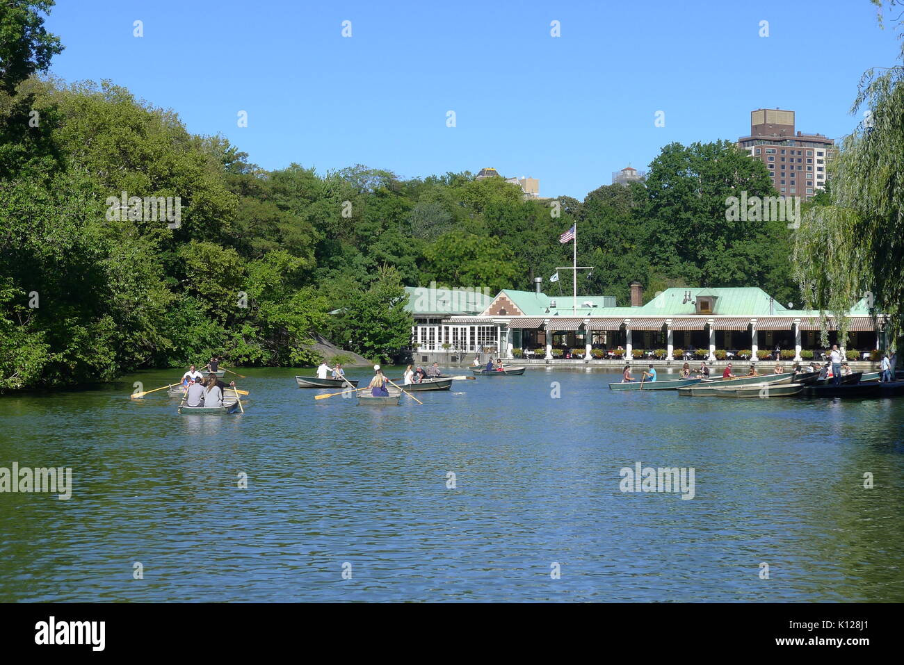 The Loeb Boathouse in Central Park Stock Photo - Alamy