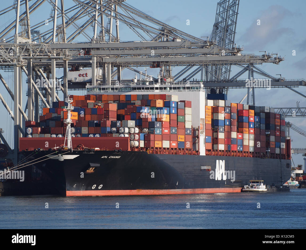 Apl changi ship hi-res stock photography and images - Alamy