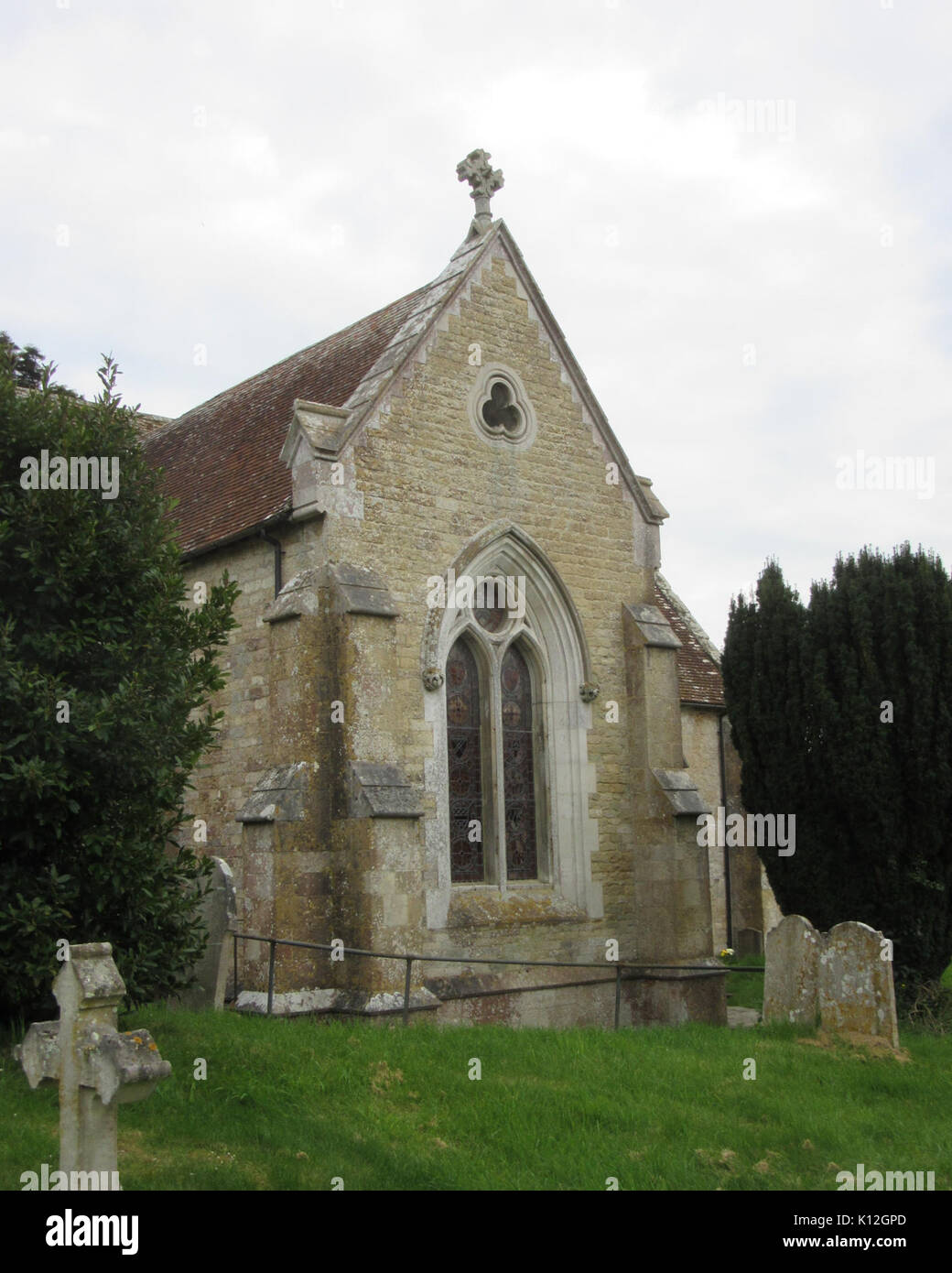 All saints church calbourne hi-res stock photography and images - Alamy
