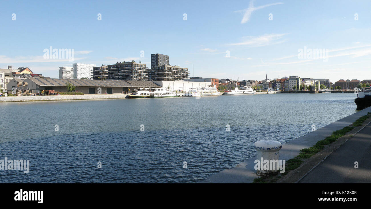 Antwerpen Kattendijkdok 6 Stock Photo - Alamy