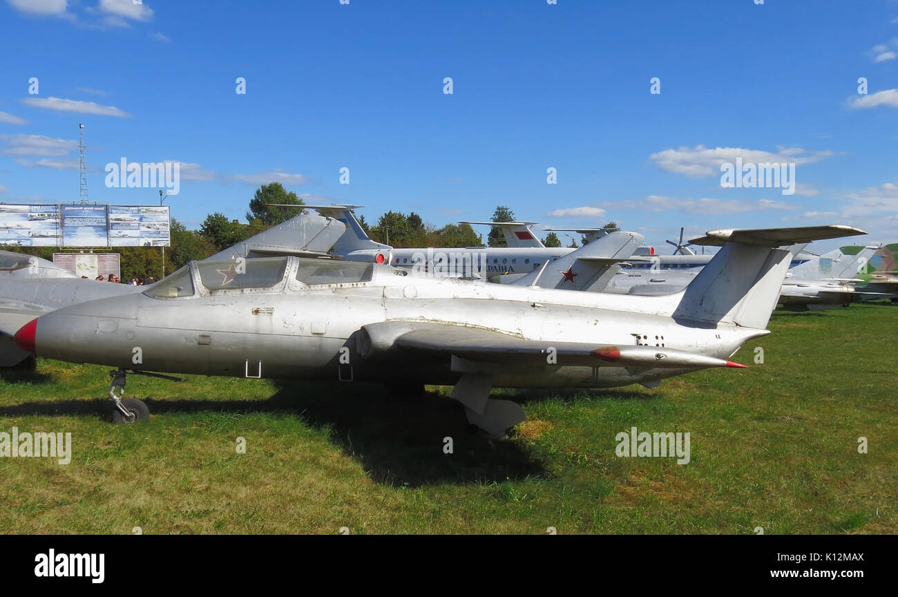 Aero 29 delfín hi-res stock photography and images - Alamy