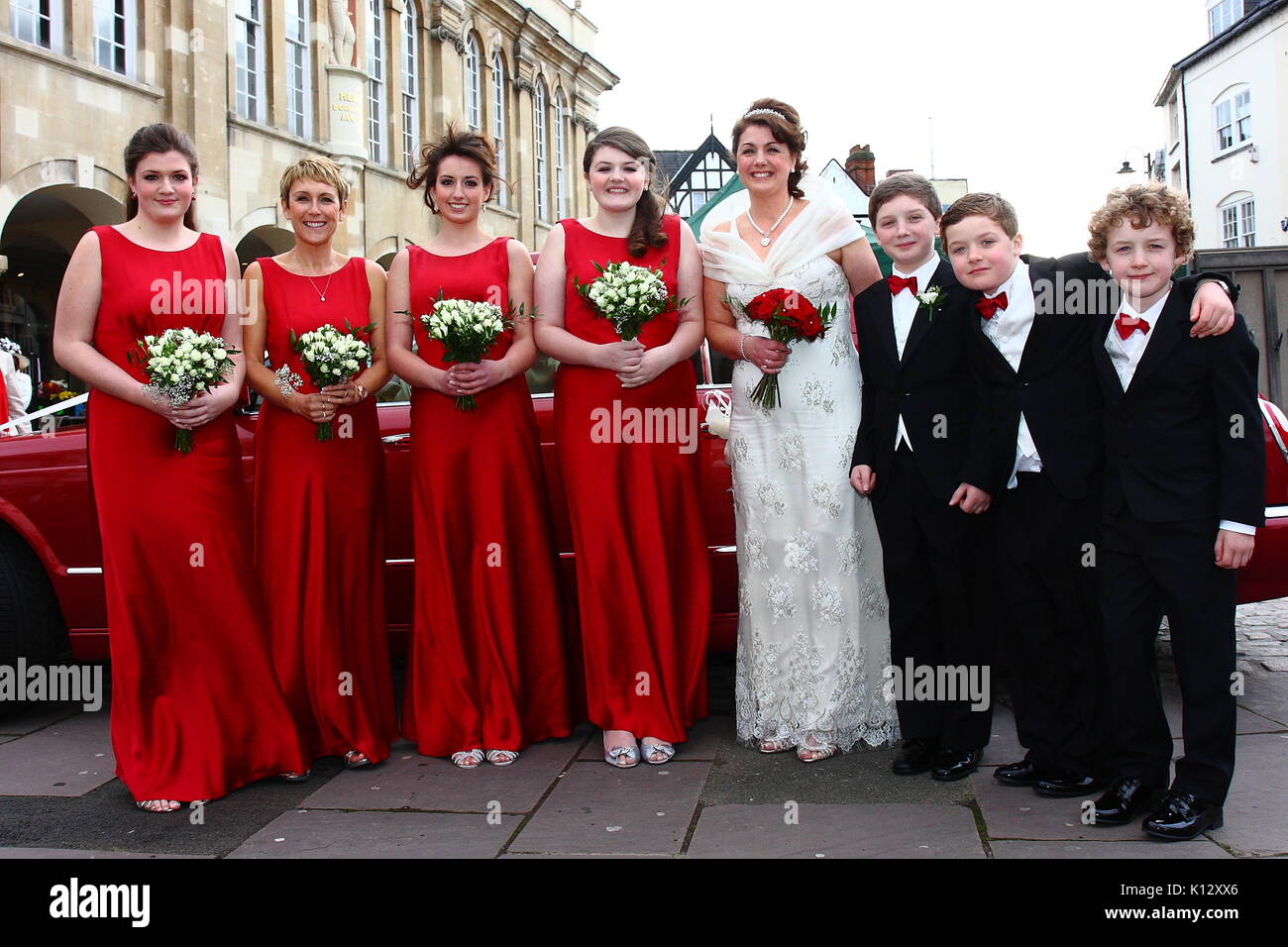 Wedding photographs, couples getting married and celebrating with their ...