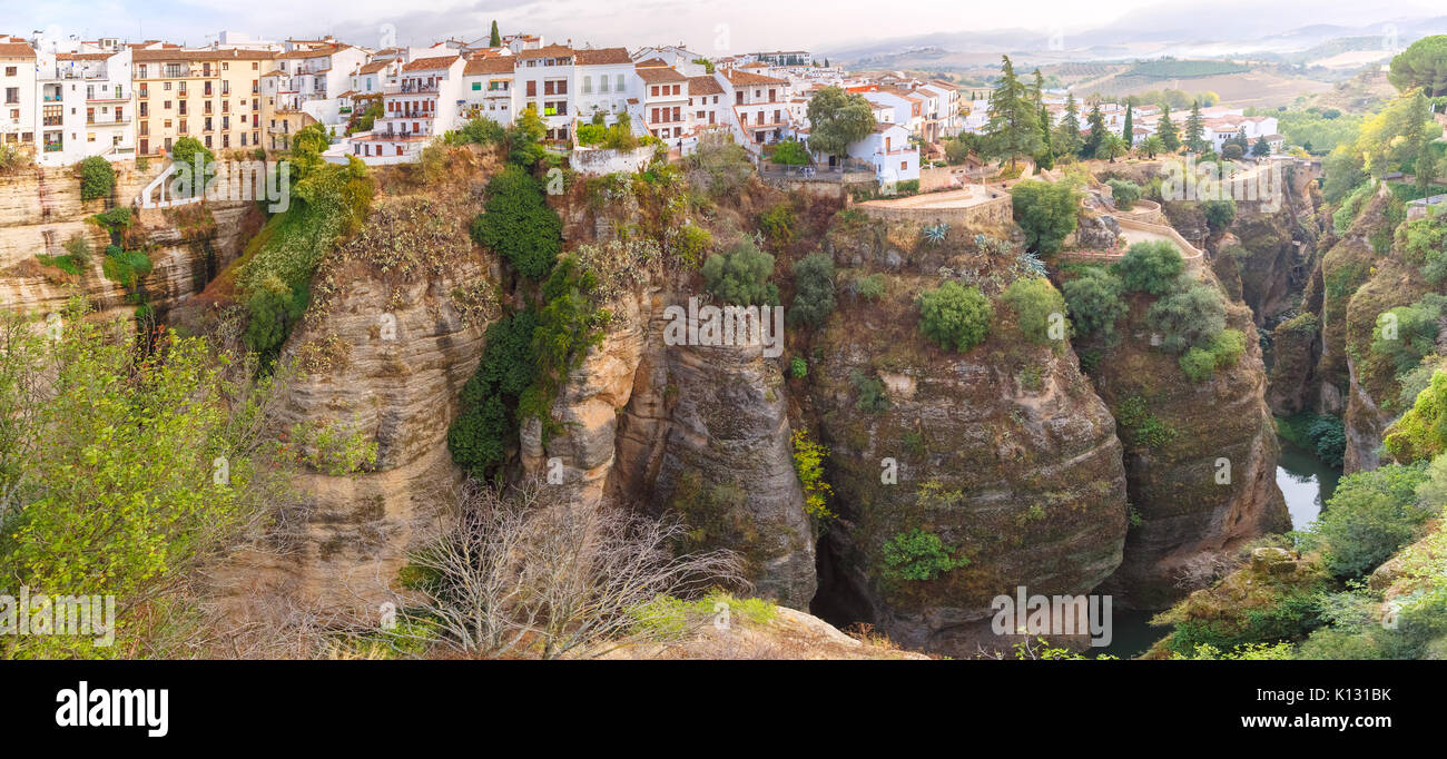 Ronda, andalusia bridge hi-res stock photography and images - Alamy