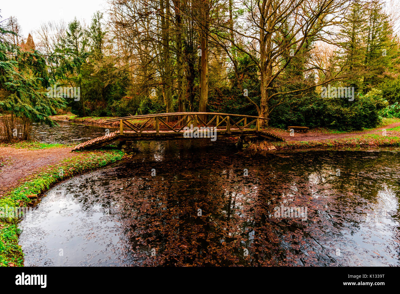 Old rope bridge hi-res stock photography and images - Alamy