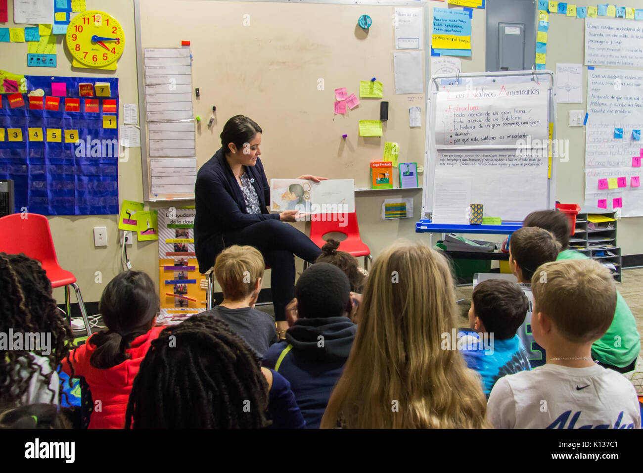 School visit students hi-res stock photography and images - Alamy