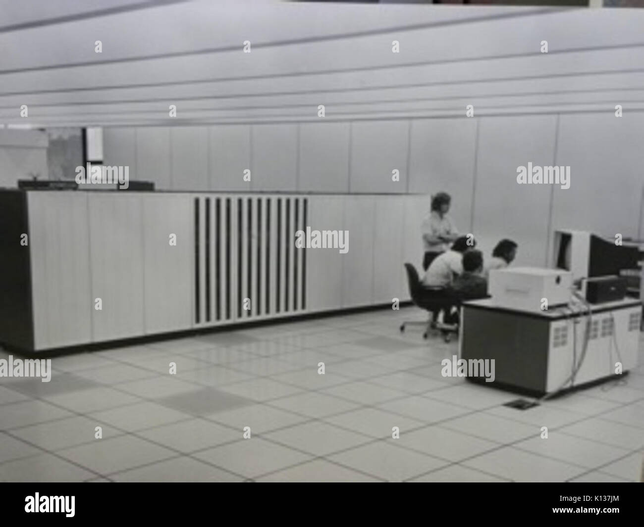 Computer 1970s mainframe hi-res stock photography and images - Alamy