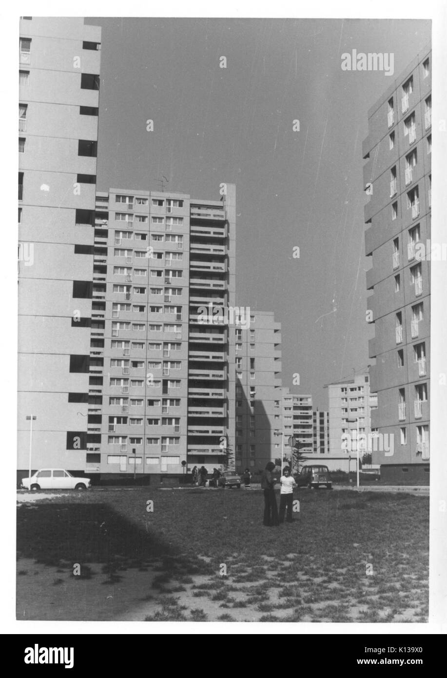 Building buildings apartment Black and White Stock Photos & Images - Alamy