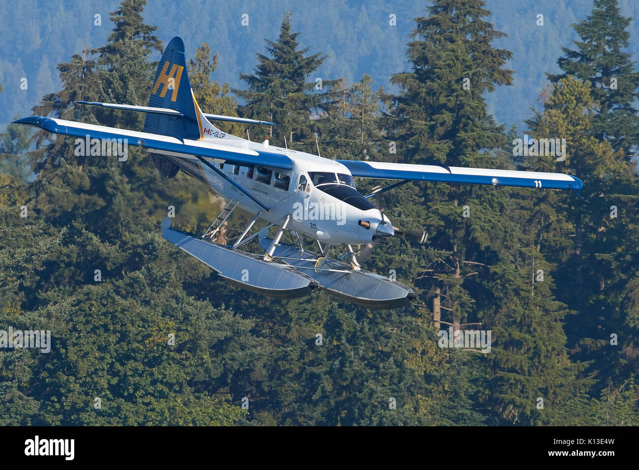Harbour Air Seaplanes de Havilland Canada Turbo Otter Approaching The ...
