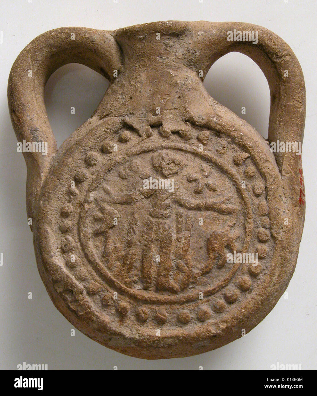 Holy ampulla hi-res stock photography and images - Alamy