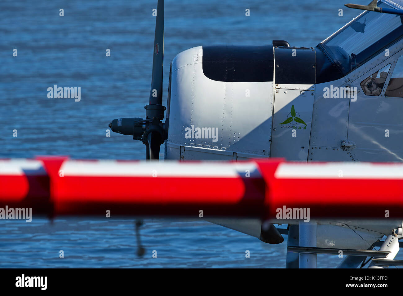 Vintage de Havilland Beaver Floatplane At The Vancouver Harbour Flight ...