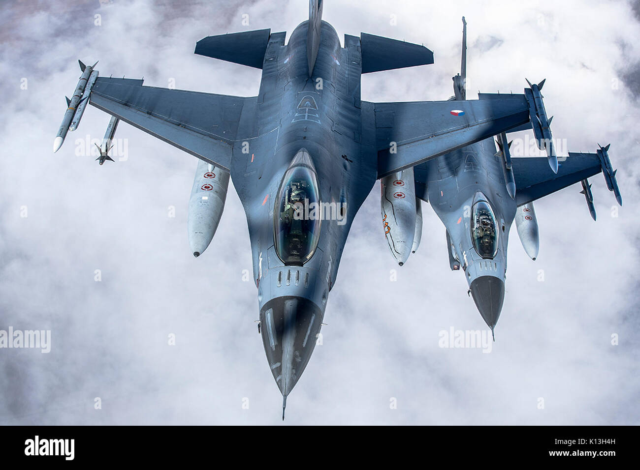 Aircraft pair hi-res stock photography and images - Alamy
