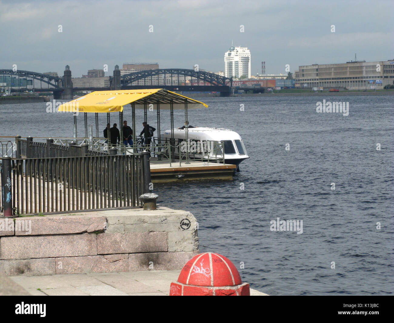 Aquabus at Sinopskaya waterfront Stock Photo - Alamy