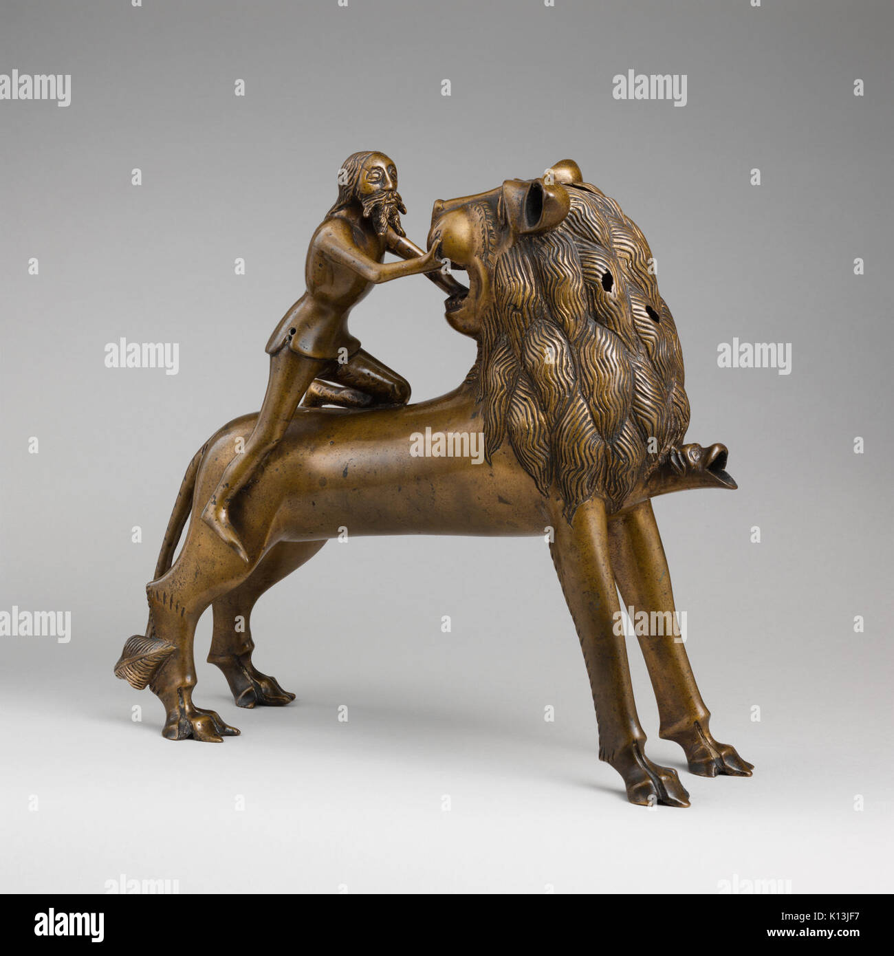 Samson and the lion hi-res stock photography and images - Alamy