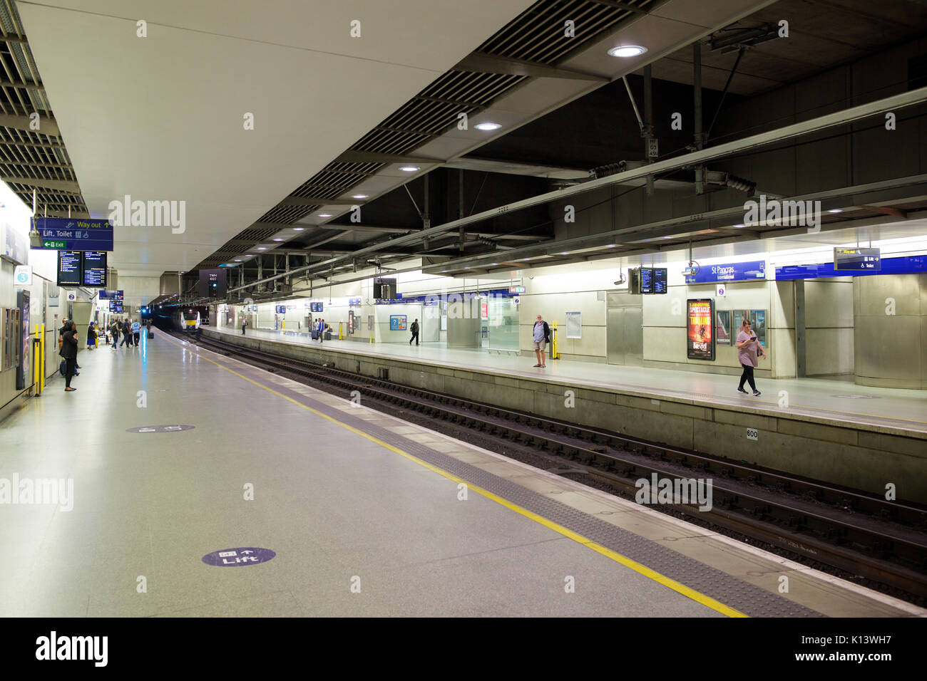 Thameslink train at the London St Pancras train station underground ...