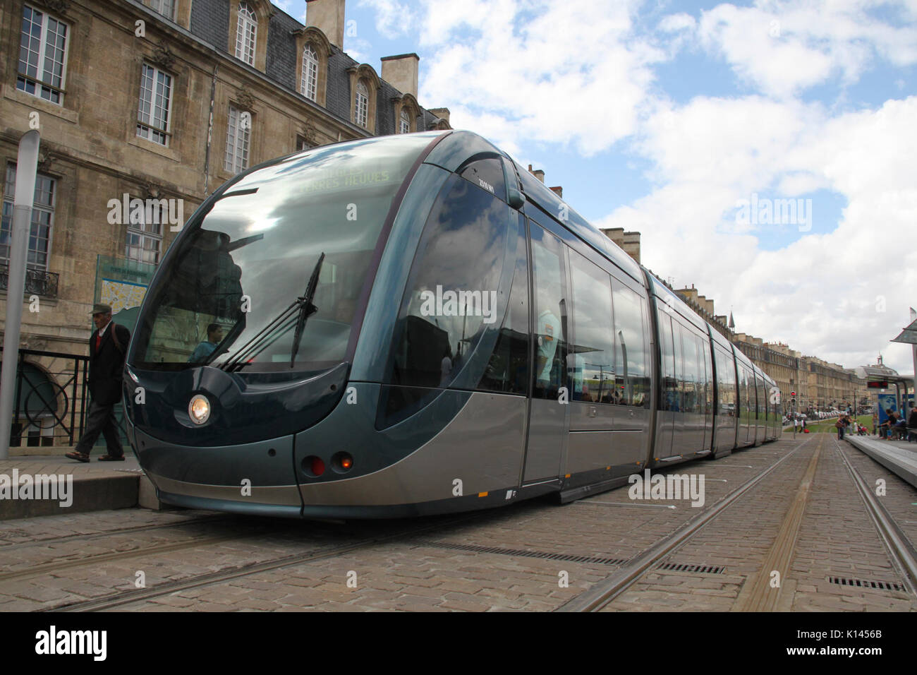 Alstom Citadis 402 Bordeaux Stock Photo - Alamy