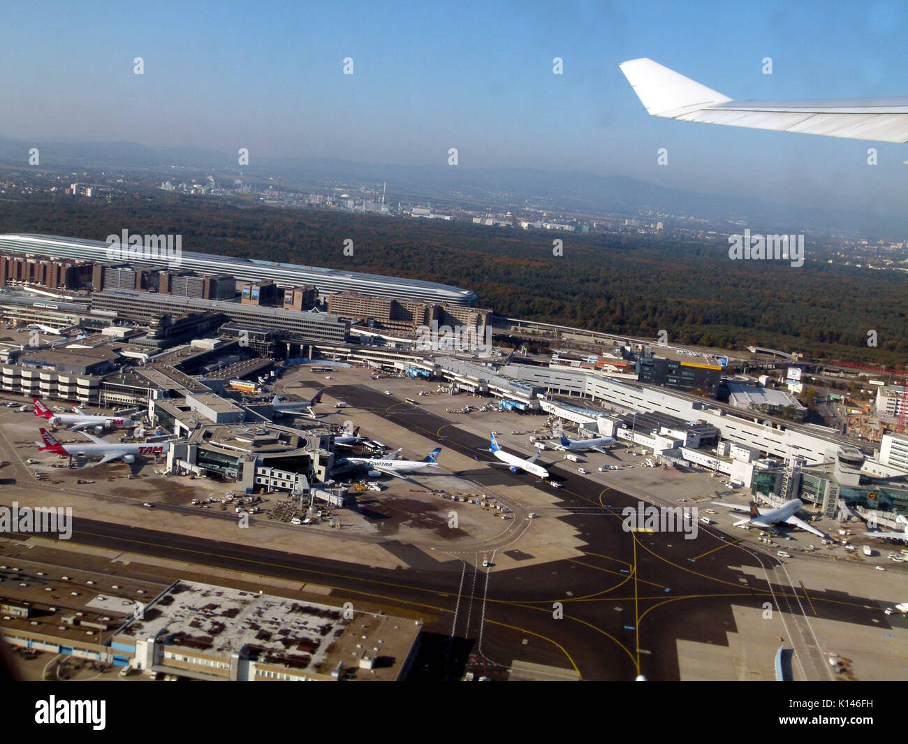 Frankfurt Airport Aerial Stock Photos & Frankfurt Airport Aerial Stock ...