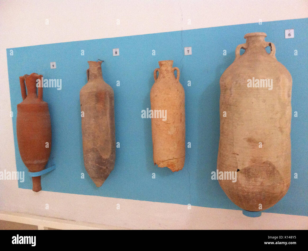 Amphores Musee Lamta, Tunisie 1 Stock Photo - Alamy