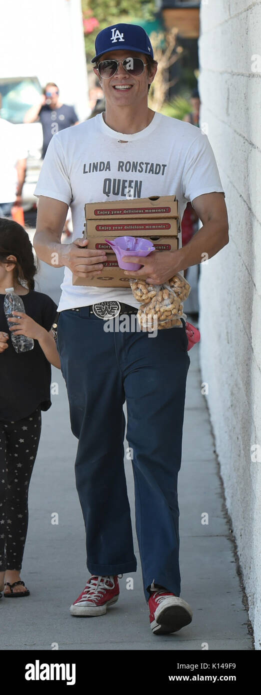 Johnny Knoxville buys pizza and snow cones for his kids Rocko Clapp and ...