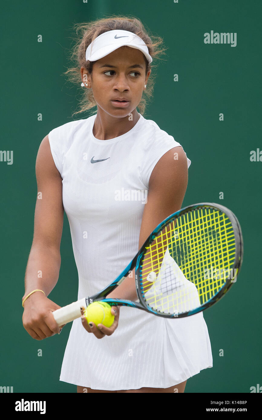 Whitney Osuigwe of the USA at the Girl's singles - Wimbledon Championships 2017 Stock Photo - Alamy