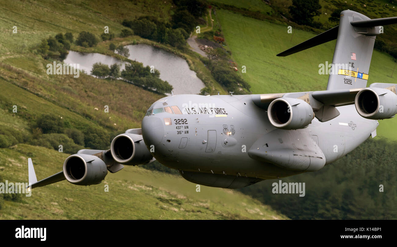 The USAF C-17 Globemaster 23292 from the Air Mobility Command made a ...