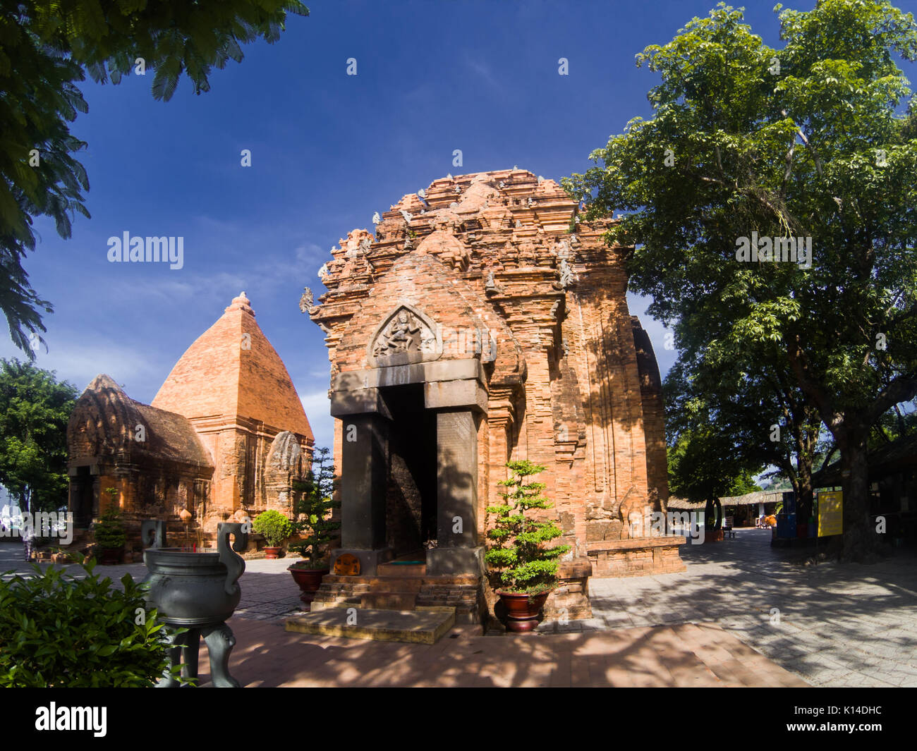 Cham dynasty hi-res stock photography and images - Alamy