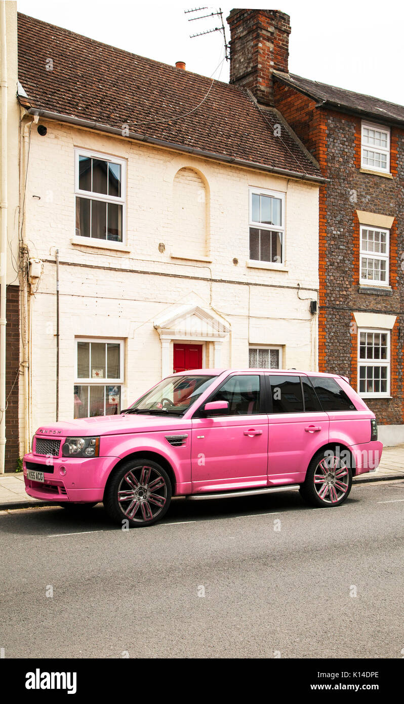Pink Land rover fantom custom Stock Photo - Alamy