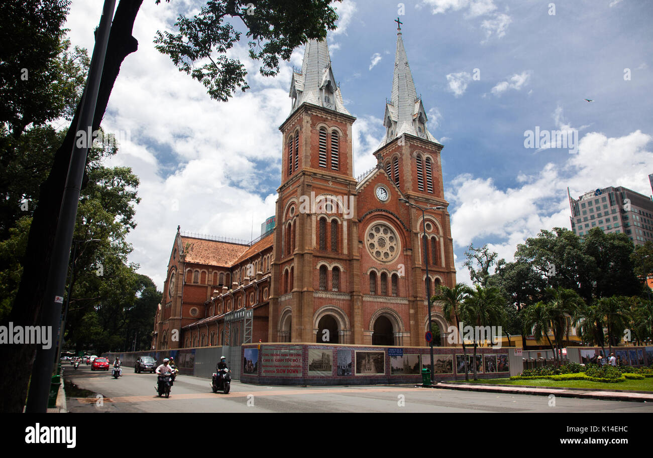 Nha tho duc ba catholic church hi-res stock photography and images - Alamy
