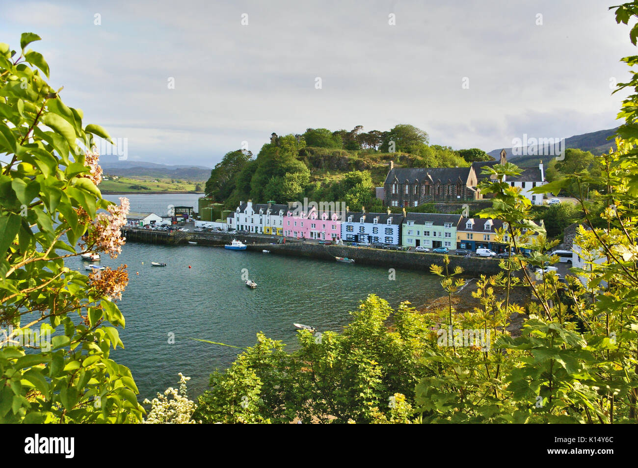 Isle of skye portree hi-res stock photography and images - Alamy