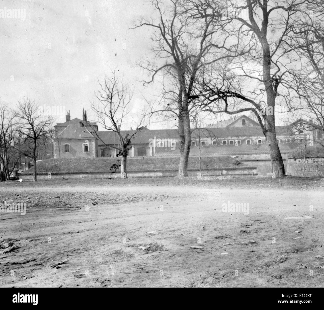 Administration building inside Verdun fort during World War 1, 1918 ...