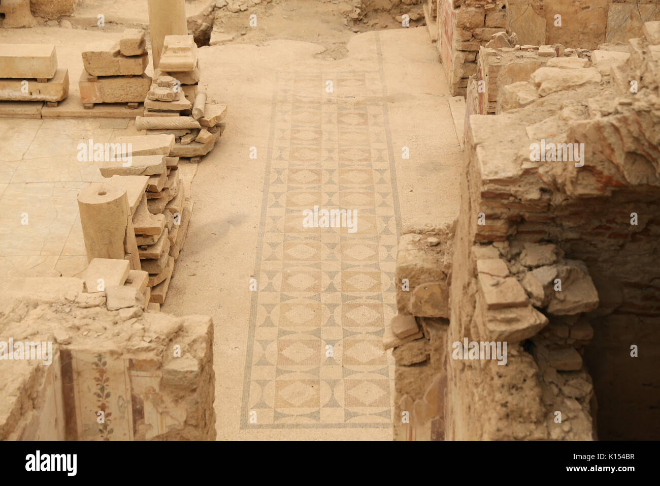 Terrace Houses in Ephesus Ancient City, Izmir, Turkey Stock Photo - Alamy