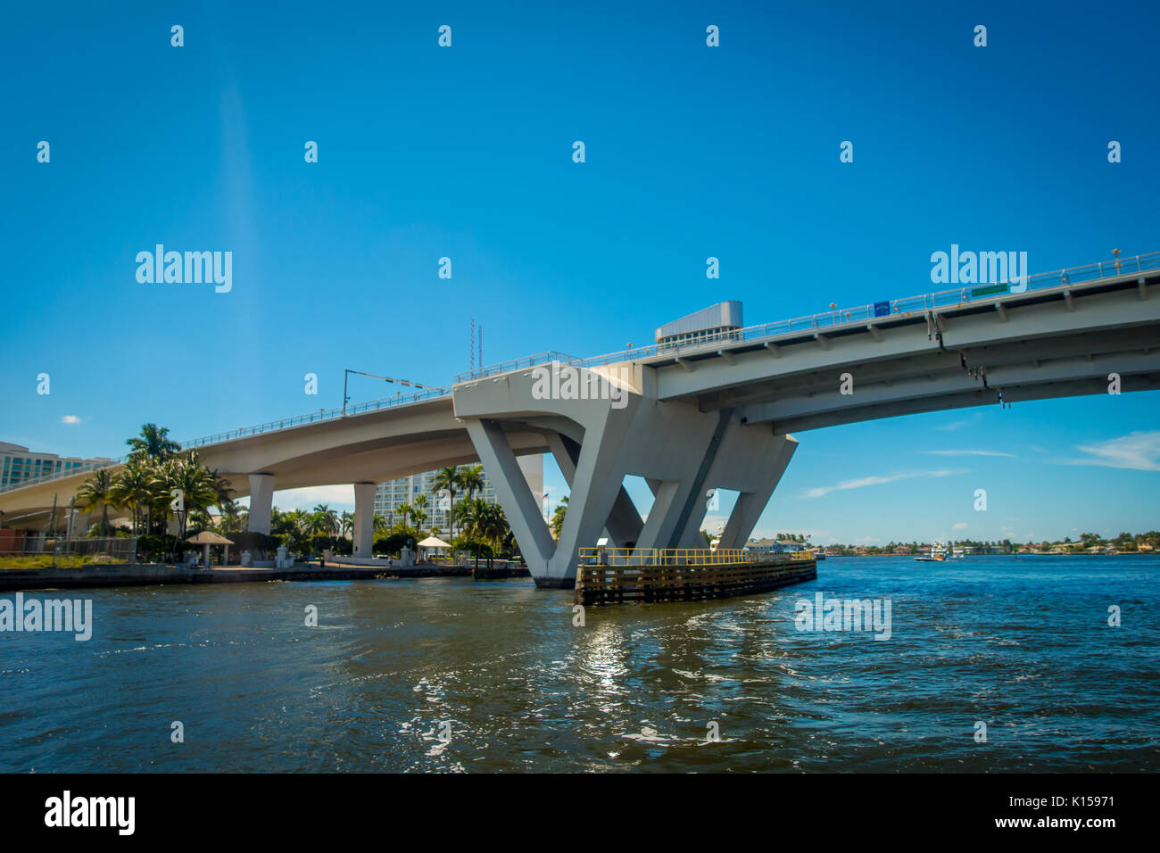Bridge draw drawbridge florida hi-res stock photography and images - Alamy