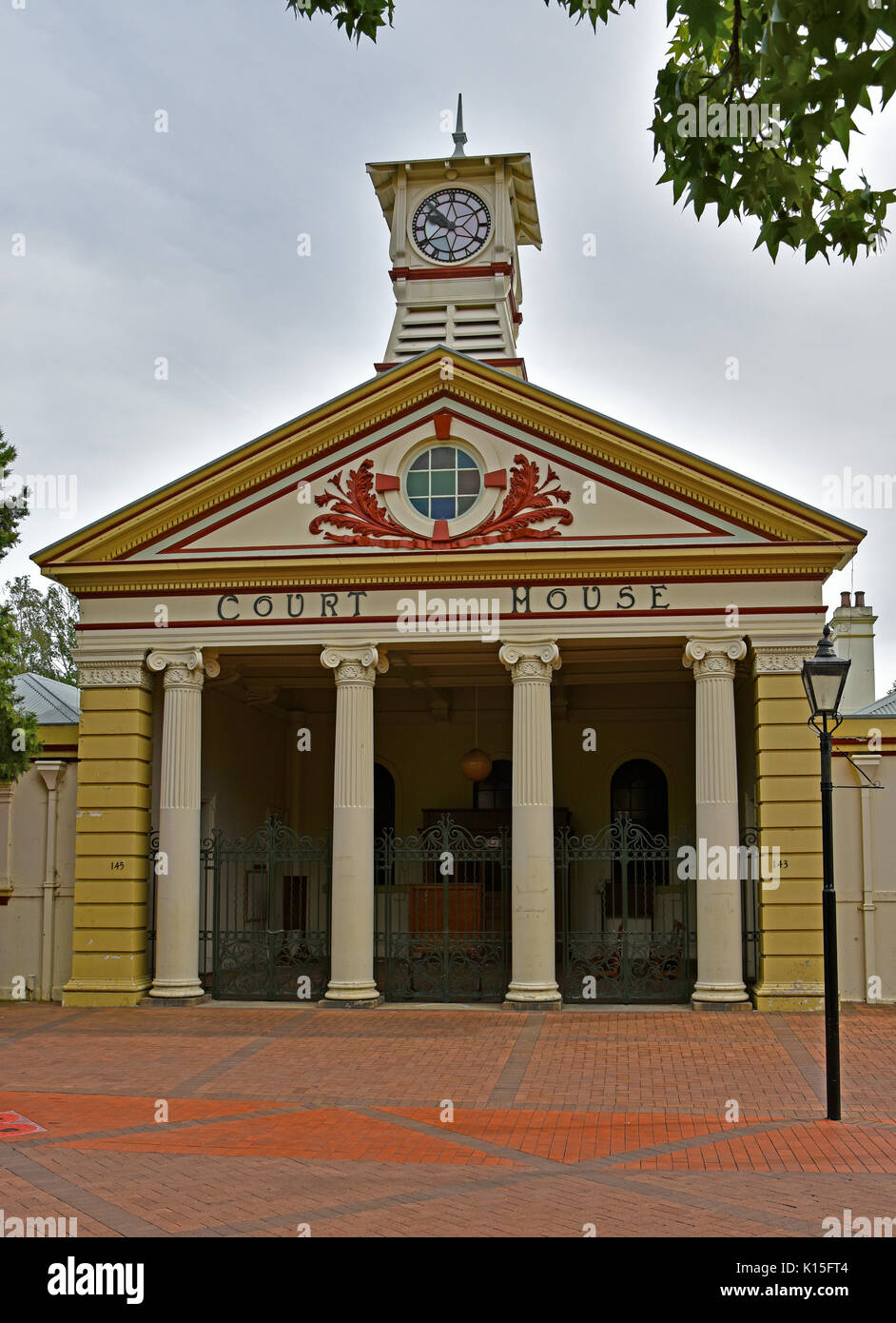 Armidale court house hi-res stock photography and images - Alamy