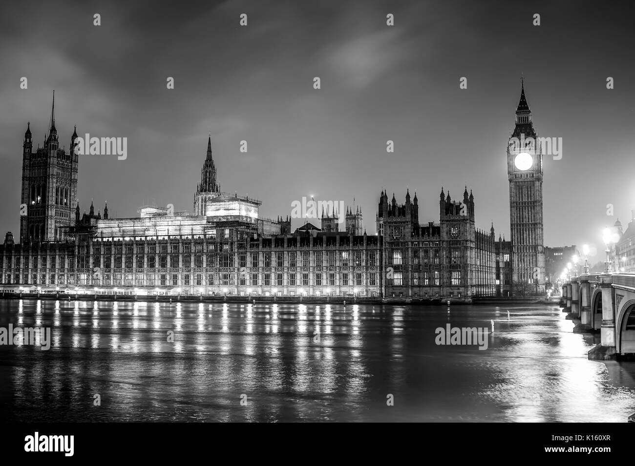 London in the mist - The Houses of Parliament and Big Ben Stock Photo ...