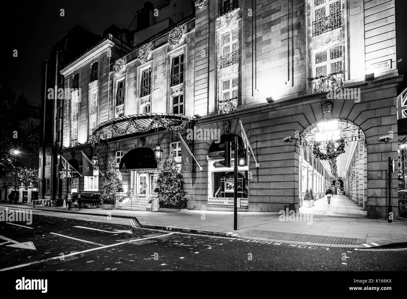 Famous Ritz Hotel in London - LONDON / ENGLAND - DECEMBER 6, 2017 Stock ...