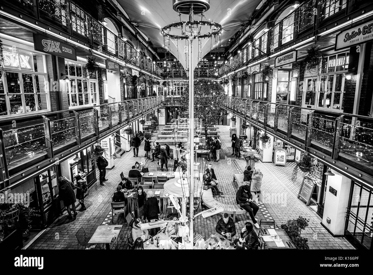 Wide angle view over Kings Court at Carnaby street in London - LONDON ...