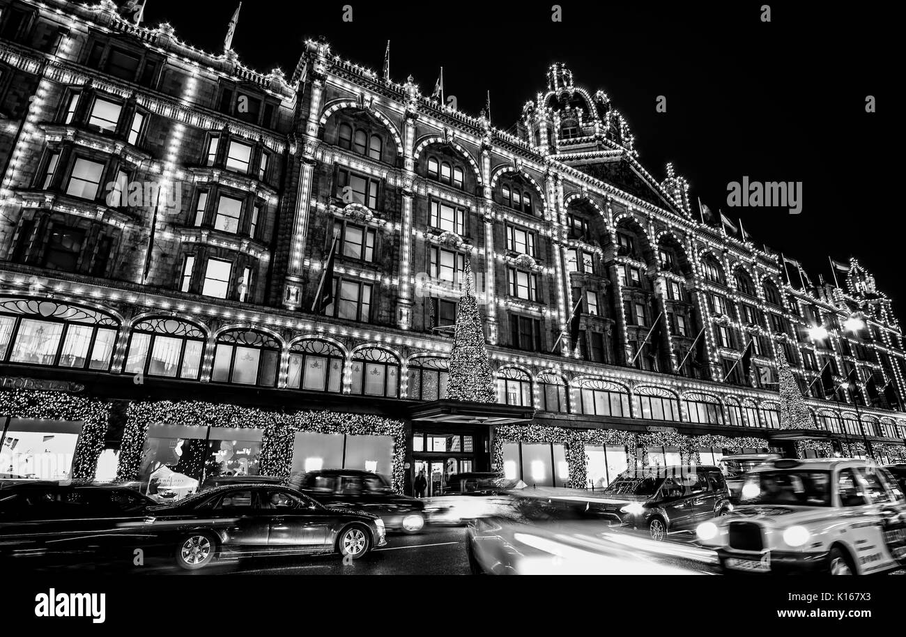 Harrods london Black and White Stock Photos & Images - Alamy