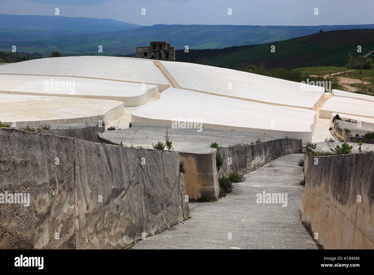 Alberto burri hi-res stock photography and images - Alamy